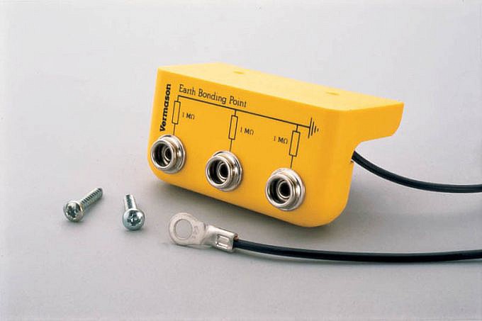 Earth Bonding Panel with three 10mm male press studs - Static Safe ...