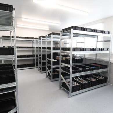 ESD Shelving initial bay - Static Safe Environments